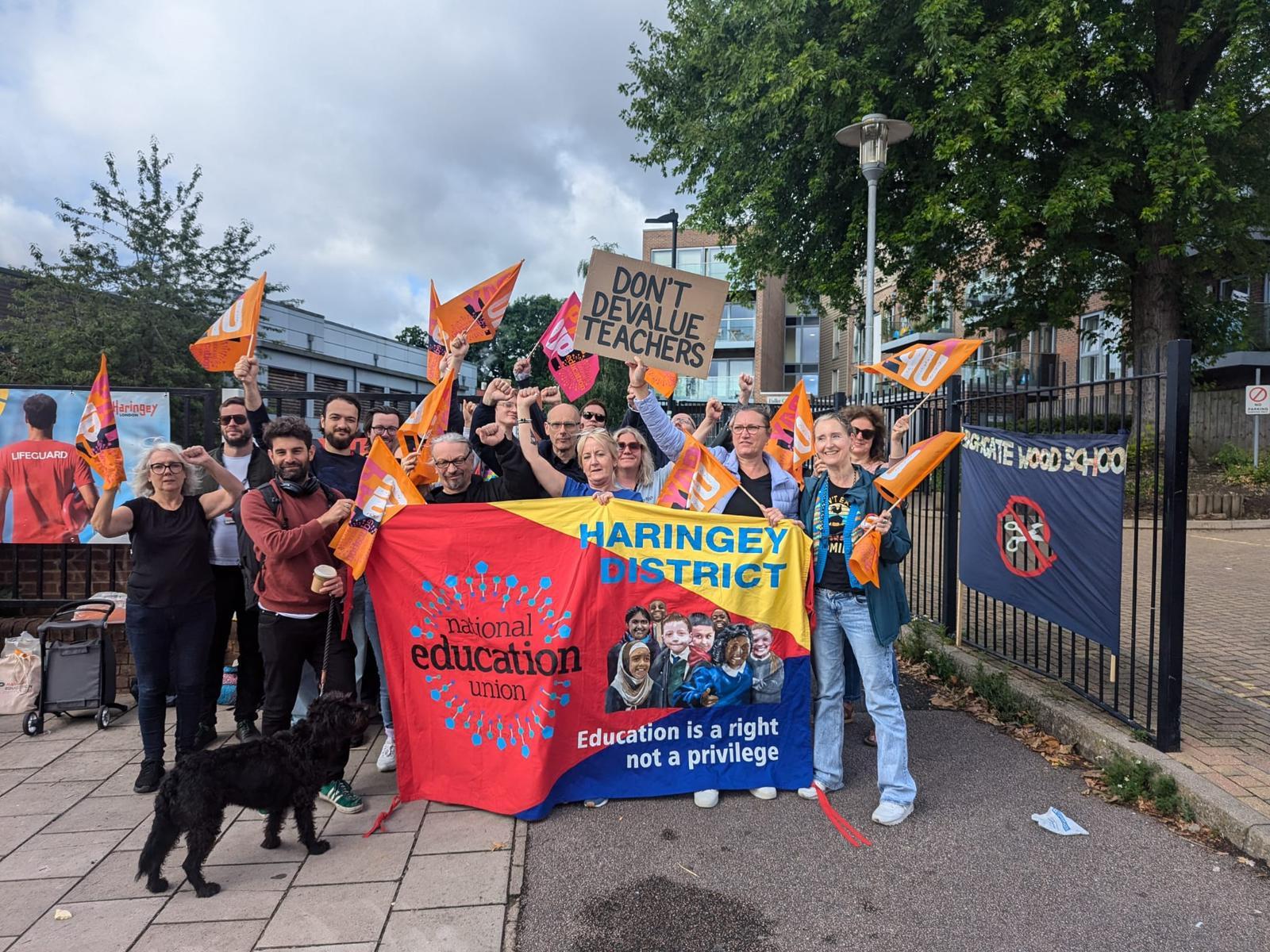 Teachers stage walkout over pay cuts at Crouch End school - Haringey ...