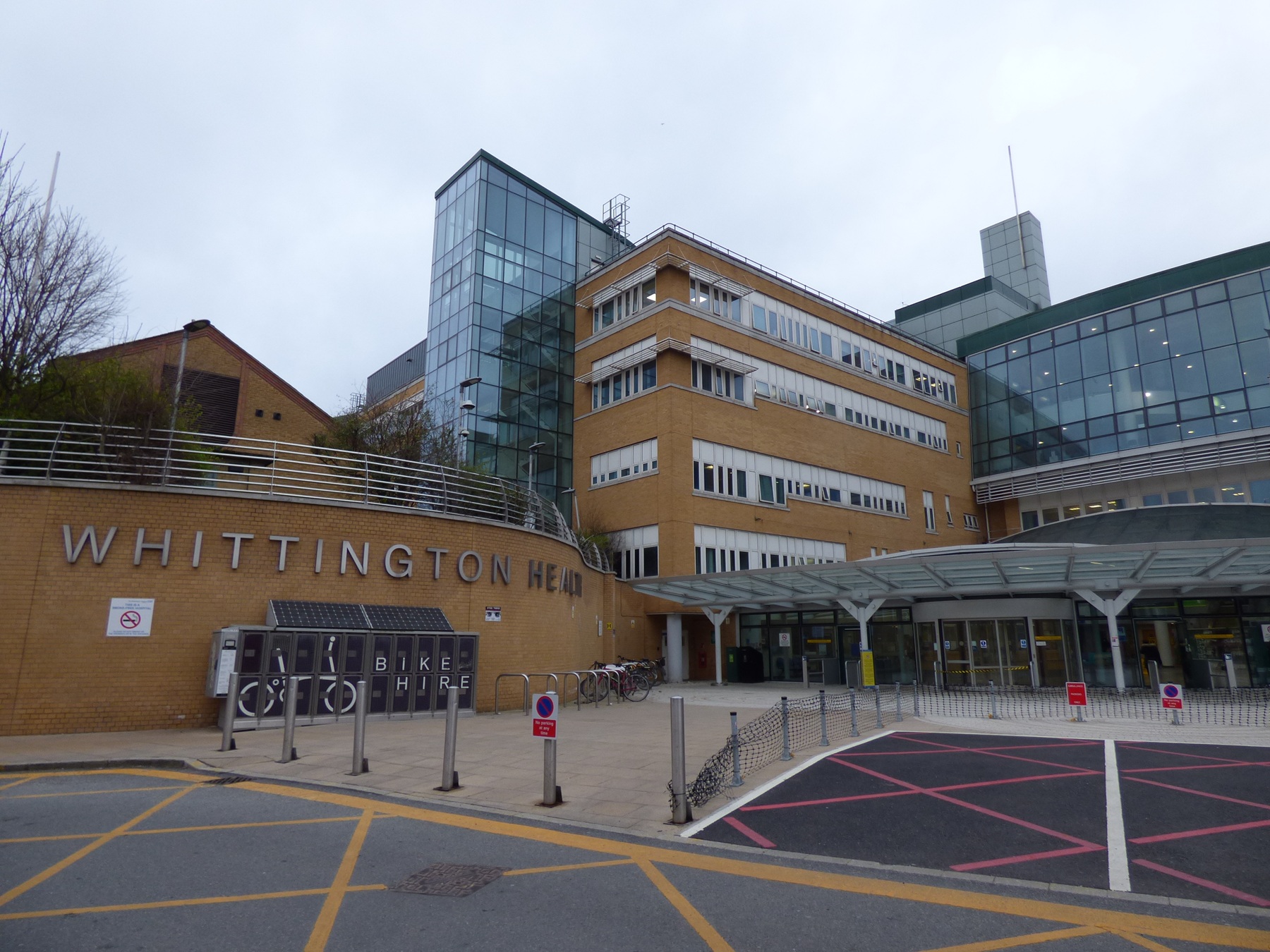 Whittington staff celebrate NHS waiting list success with over 5,000 ...